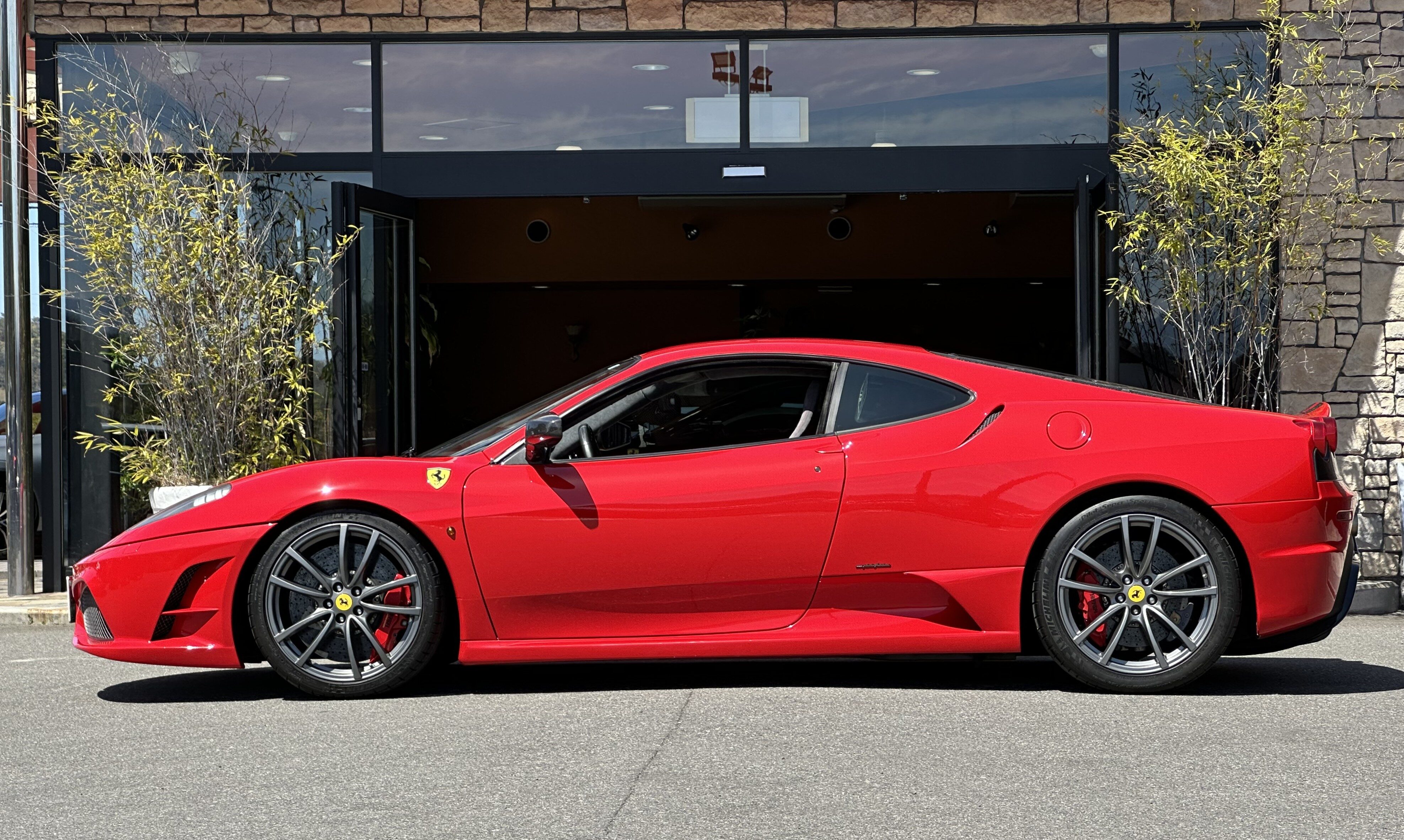 2007 Ferrari 430 Scuderia | GULLWING（ガルウィング）− 愛媛 今治・松山を拠点に全国へ高品質な輸入車を販売。